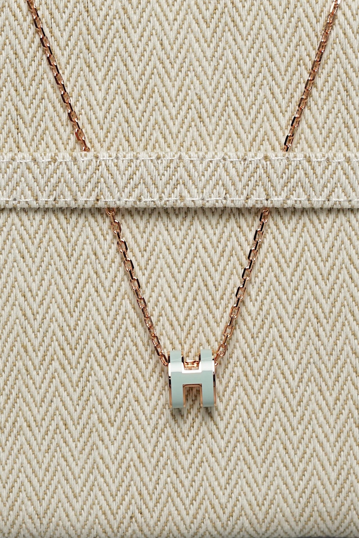 Hermes Mini Pop H Necklace in Vert Peppermint Rghw (Brand New)– orange ...