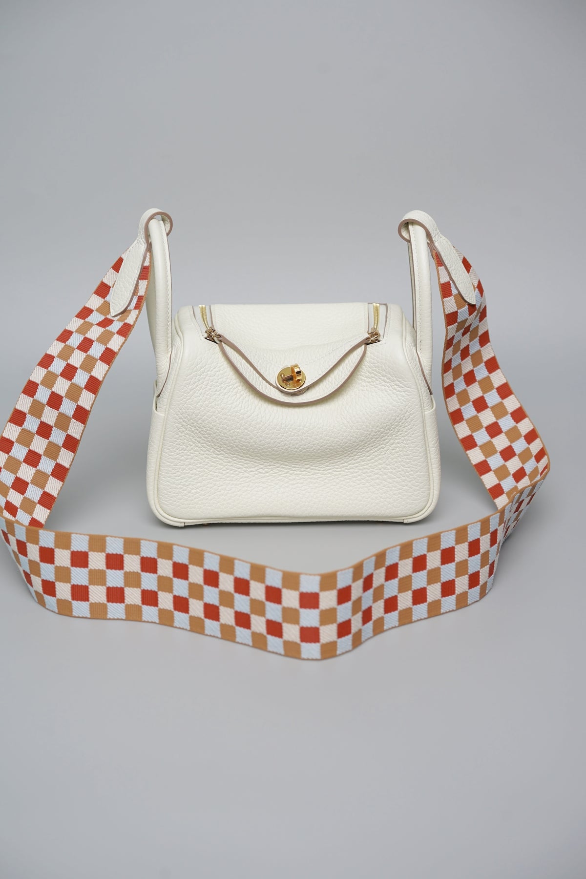 Hermes Mini Lindy in Mushroom Ghw– ORANGEPORTER