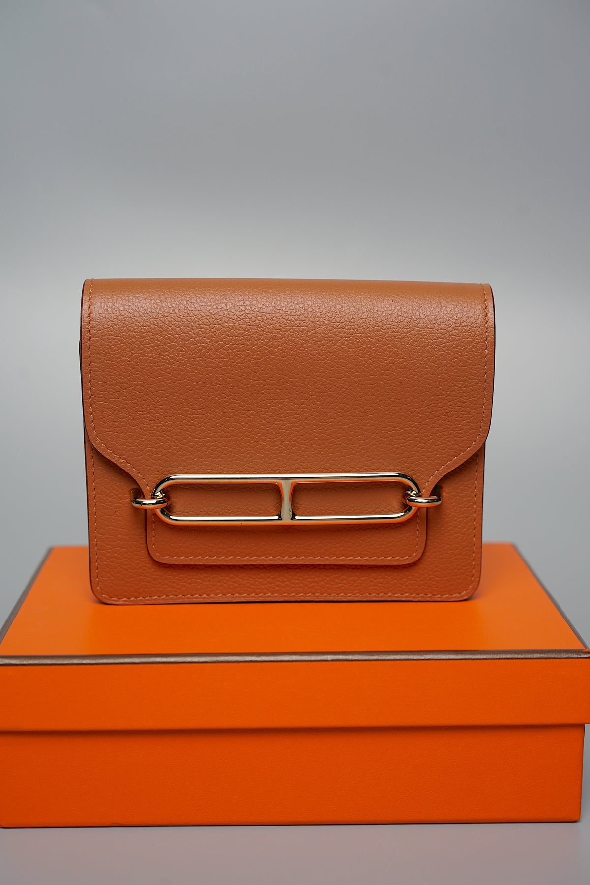 Hermes Roulis Slim Wallet Verso in Gold/Vert Fizz Pmb (Brand New ...