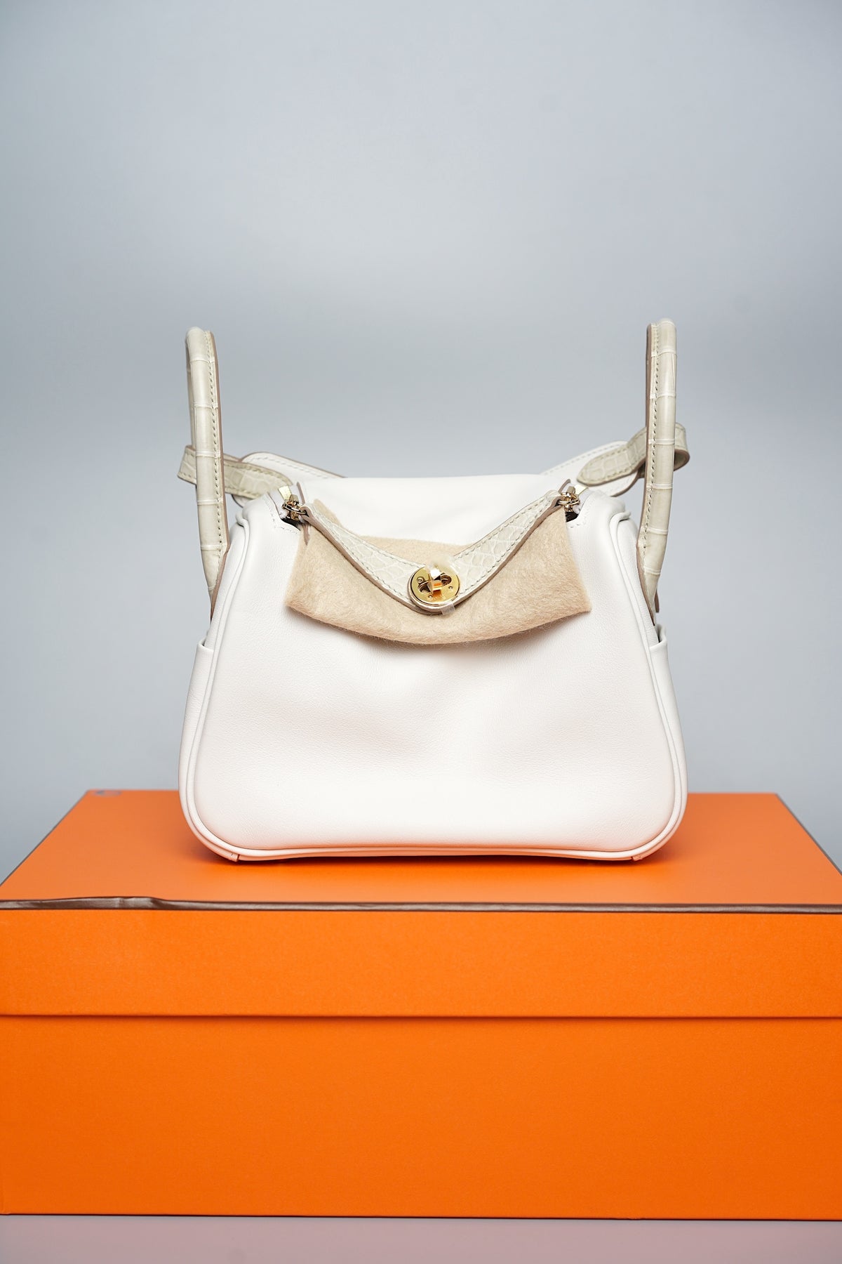 Hermes Mini Lindy Touch in Gris Pale/Beton Matte Alligator Ghw (Brand ...