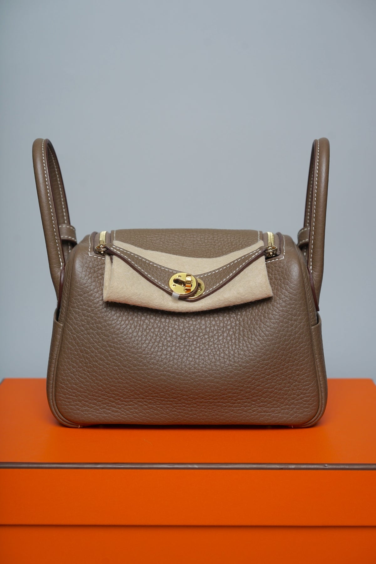 Hermes Mini Lindy in Etoupe Ghw– ORANGEPORTER