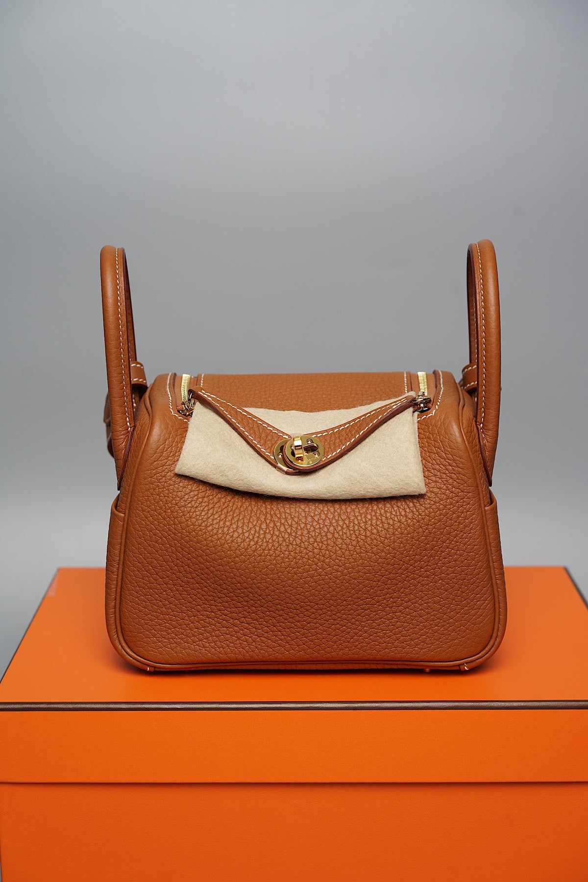 Hermes Mini Lindy in Gold Ghw (Brand New)– orange porter