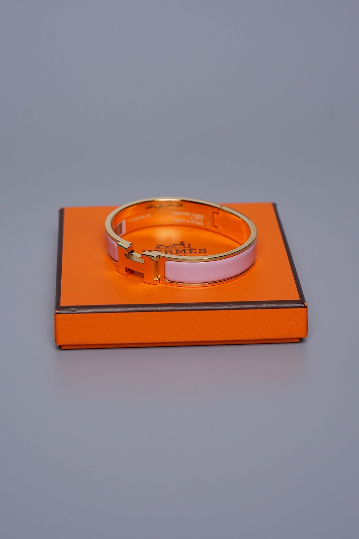 Hermes Clic H Bracelet in Rose Nacarat Ghw Size PM (Brand New ...