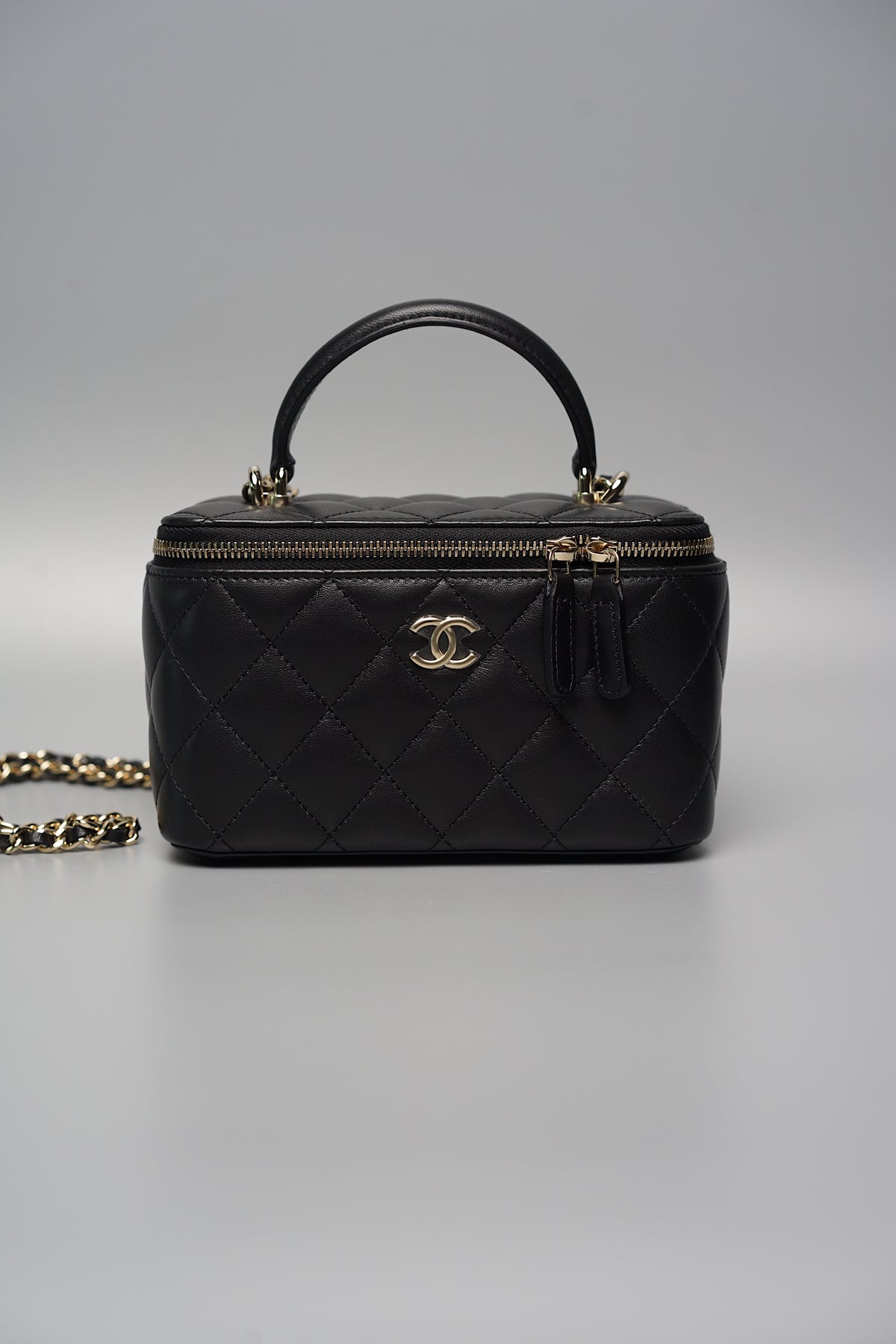 Chanel Long Vanity Handle in Black (Brand New)– ORANGEPORTER