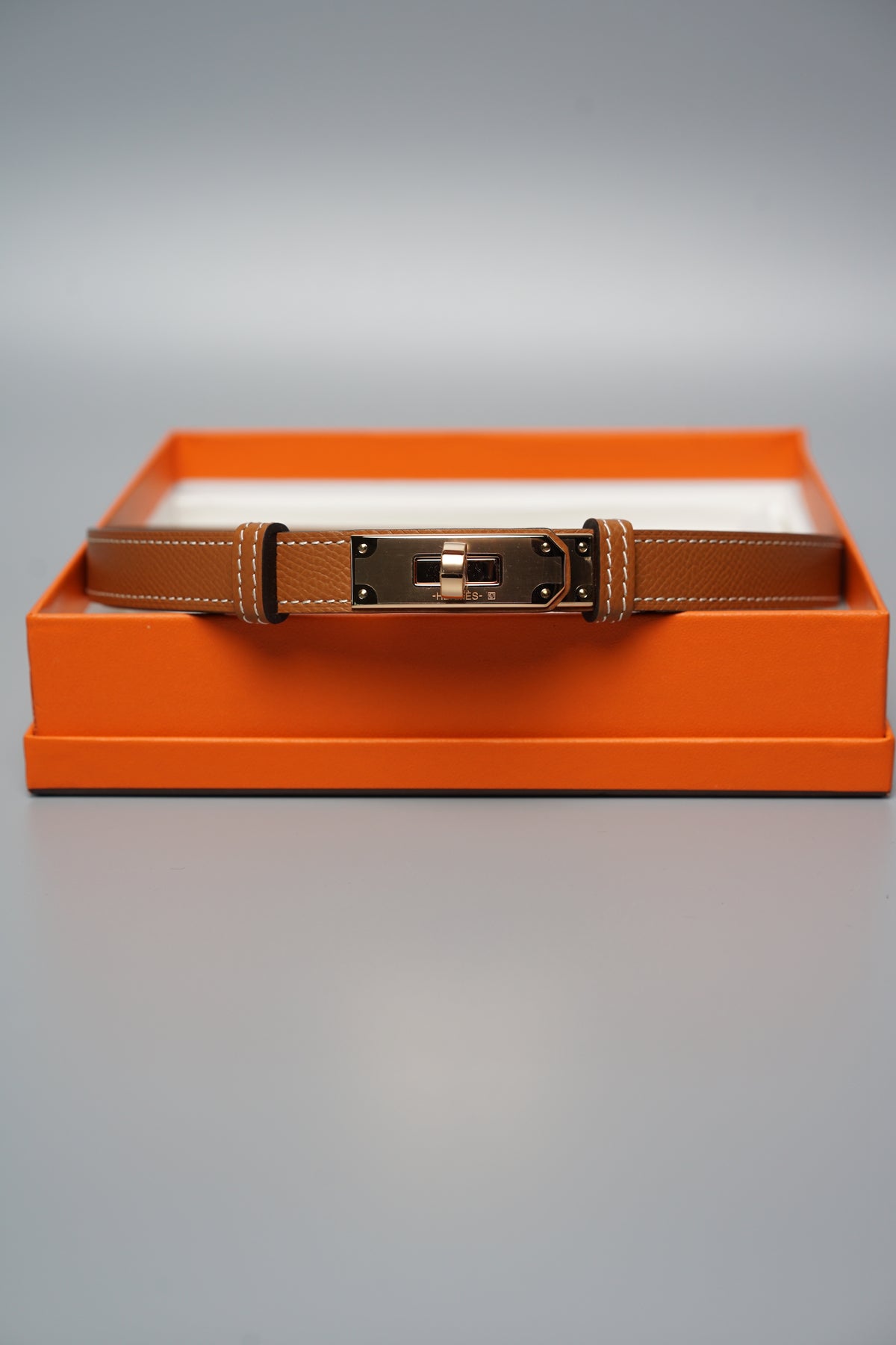 Hermes Kelly 18 Belt in Gold (Brand New)– orange porter
